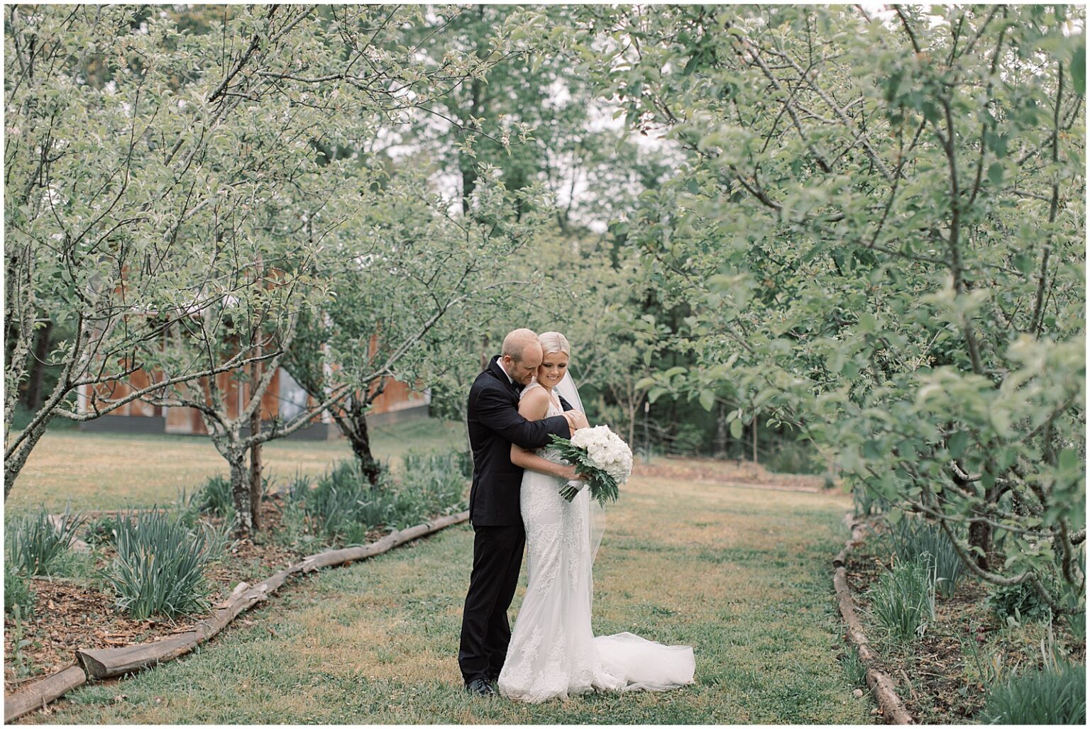 10 Easy Wedding Photography Poses | cheyenneschultzphotography.com